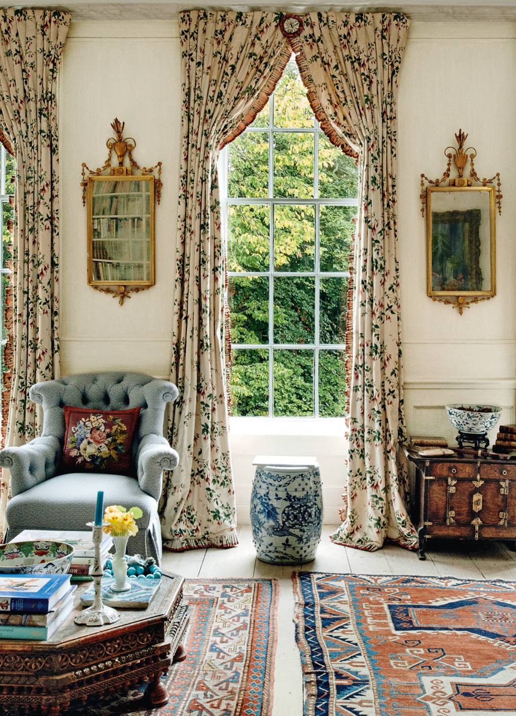 The timeless country house fabrics | House & Garden