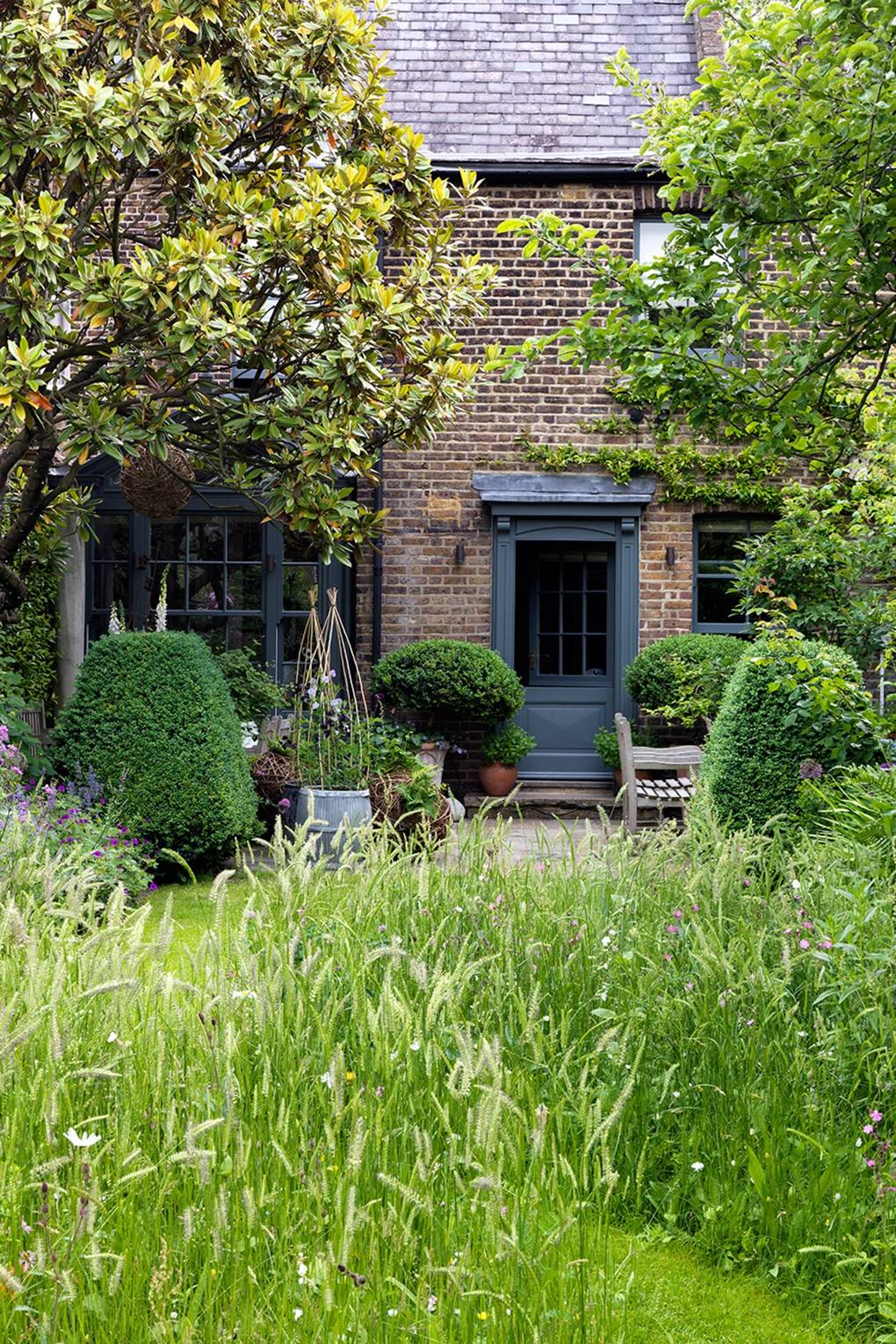 Butter Wakefield's London Garden | Outdoor Spaces | House & Garden