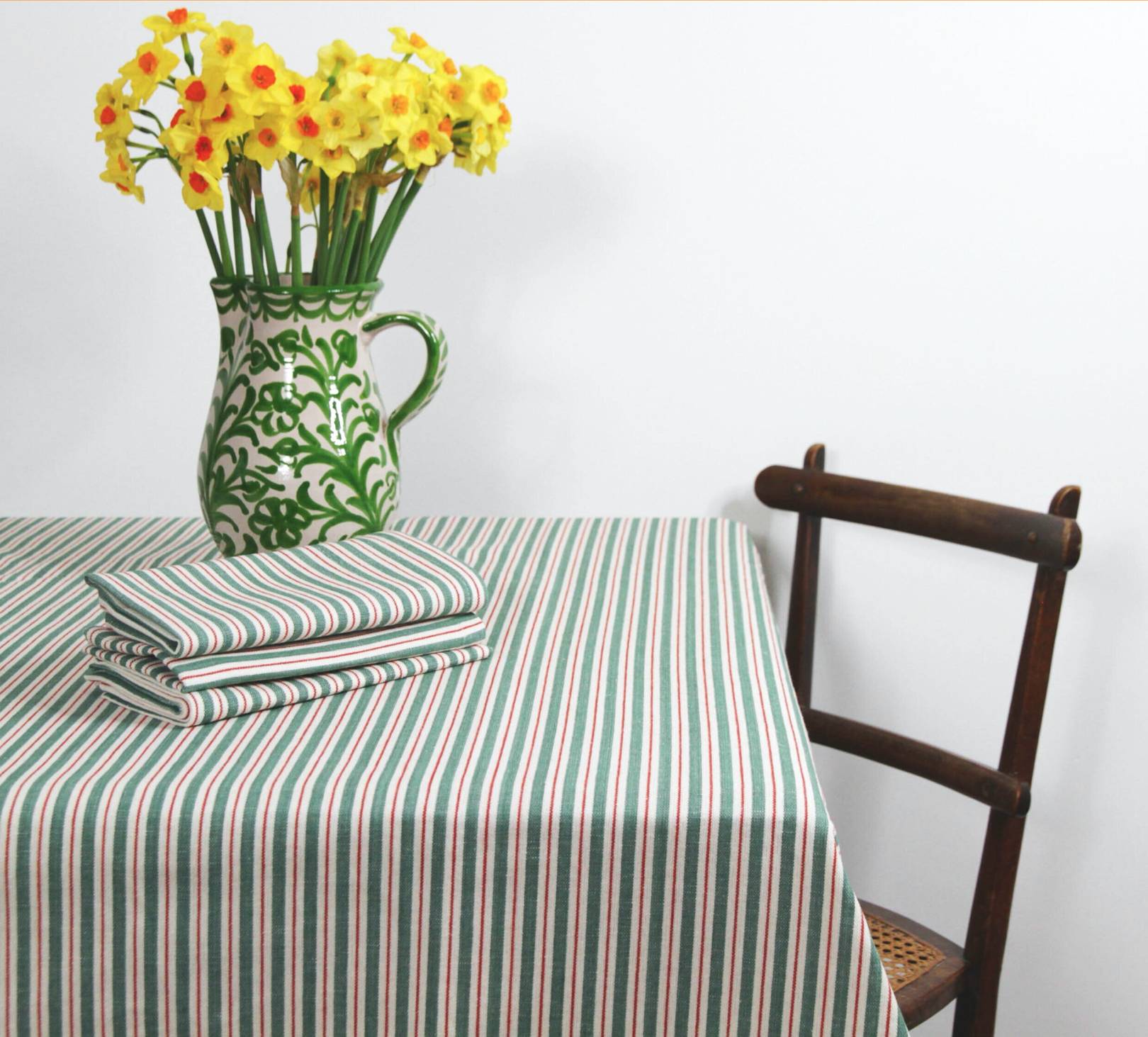 The best tablecloths to buy now | House & Garden