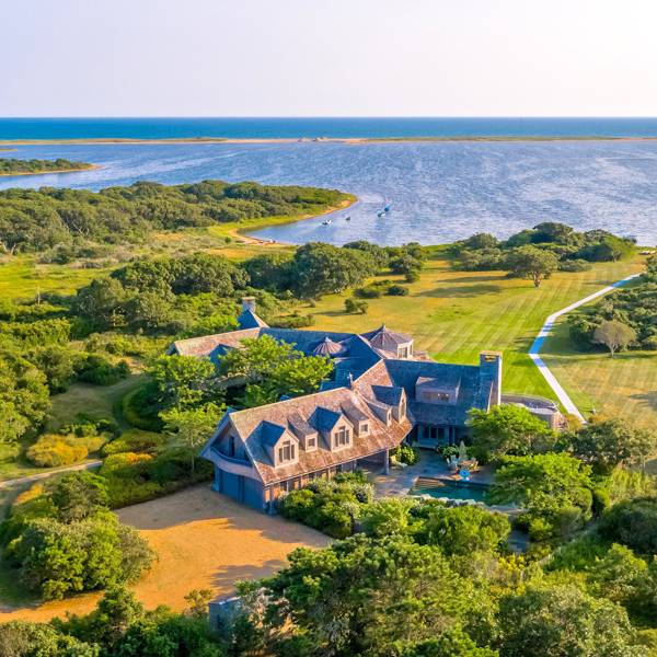 The Obamas' new house on Martha's Vineyard | House & Garden