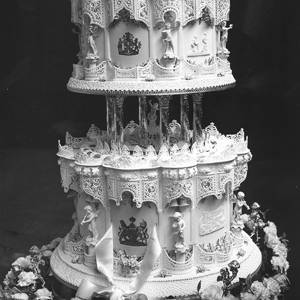 Queen Elizabeth II and Prince Philips wedding cake | House & Garden