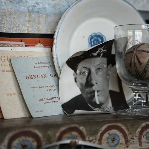 Charleston House Interior - Bloomsbury Group | House & Garden