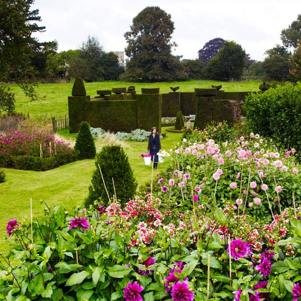 Wardington Manor - Bridget Elworthy, The Land Gardeners Home | House ...