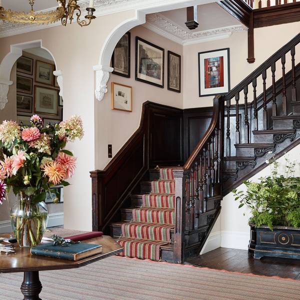 Edward Bulmer Queen Anne Country House | House & Garden