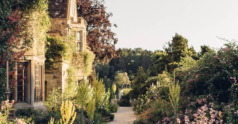 The homes and interiors of the Mitford sisters | House & Garden