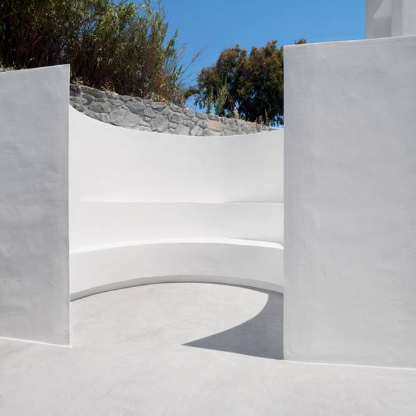 Chapel on Mykonos designed by David Roy of James Gorst Architects ...