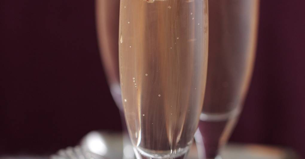 Champagne cocktail - Champagne cocktail with strawberry | House & Garden